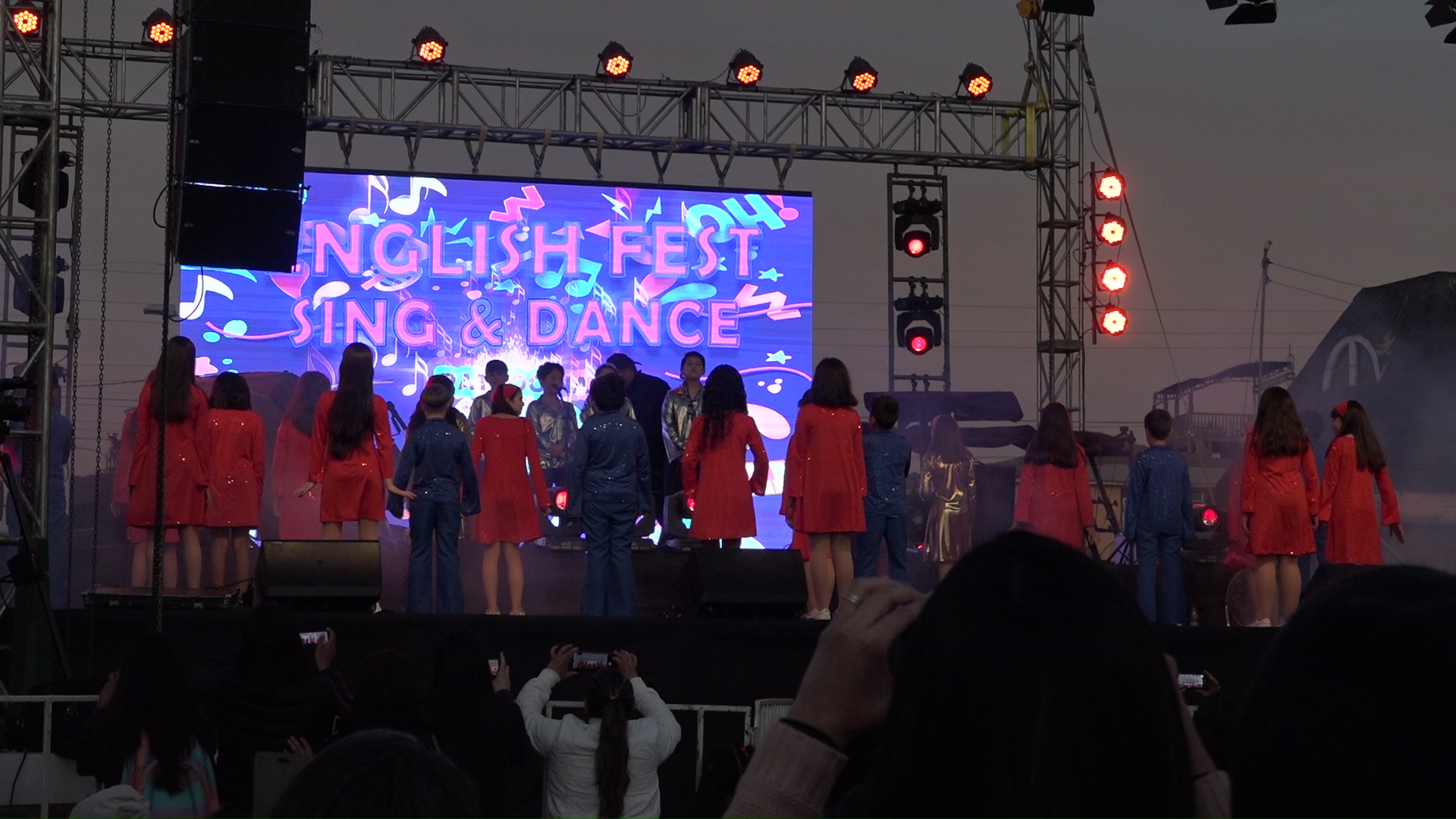 Escolares de Pichilemu y otras comunas participaron en el XV Festival de Inglés “Sing & Dance ...